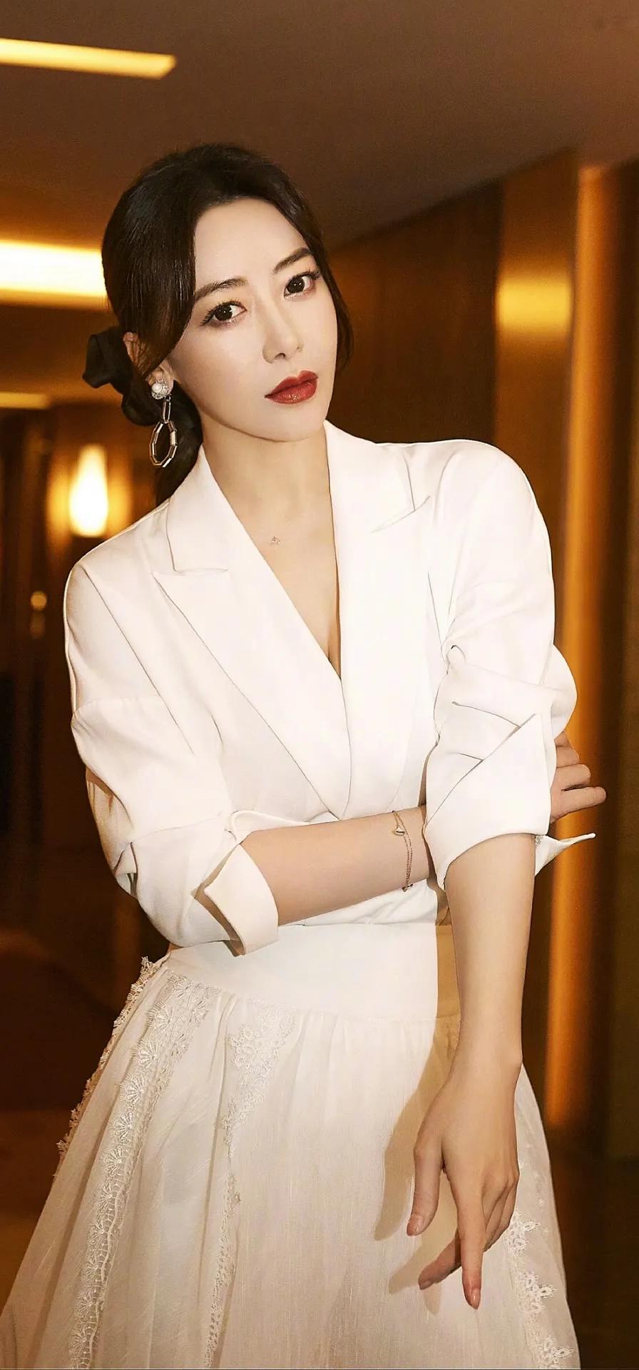 Star Beauty - Issue 142 Yang Zihan - iMedia