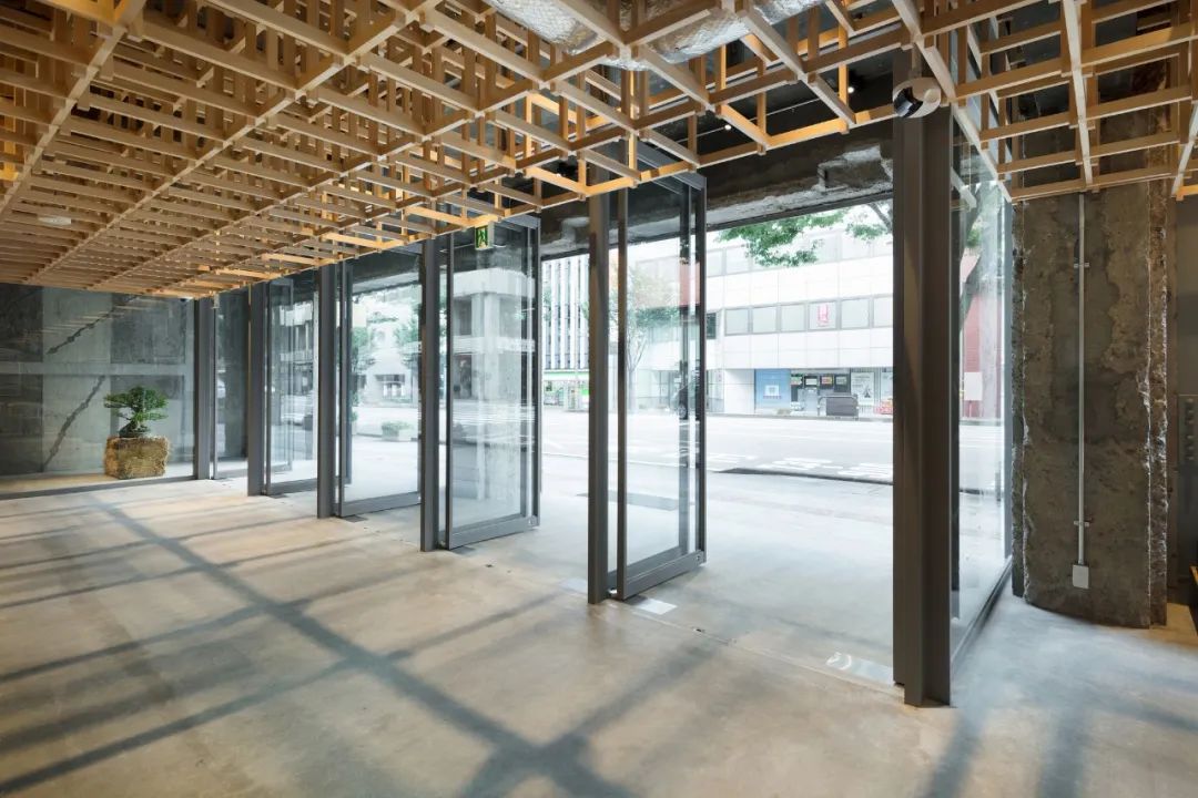 Yusuke Seki / Emotions that Construct Space - iNEWS