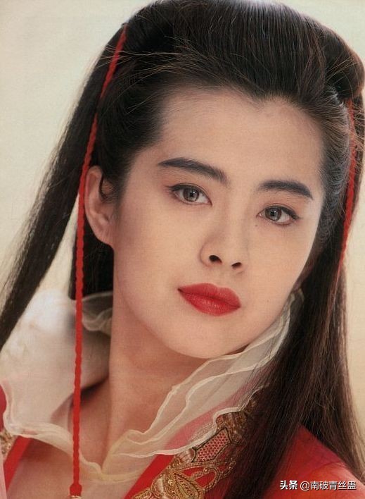 Wigs, fake faces, fake heights, the entertainment industry full of ...