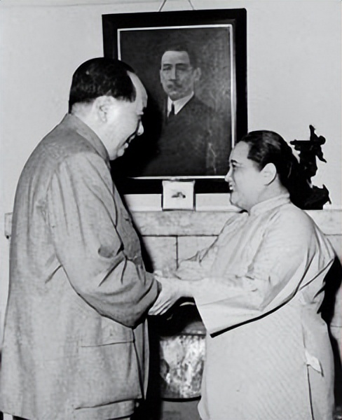 Soong Ching Ling was invited to participate in the founding ceremony ...