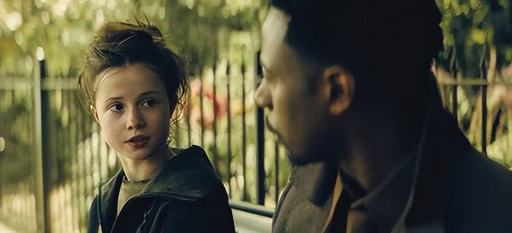 "Edgeworld": another sci-fi king - iNEWS