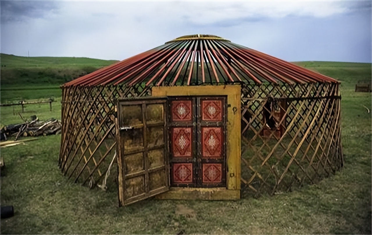 "Live with water and grass", from the development of yurt architecture ...