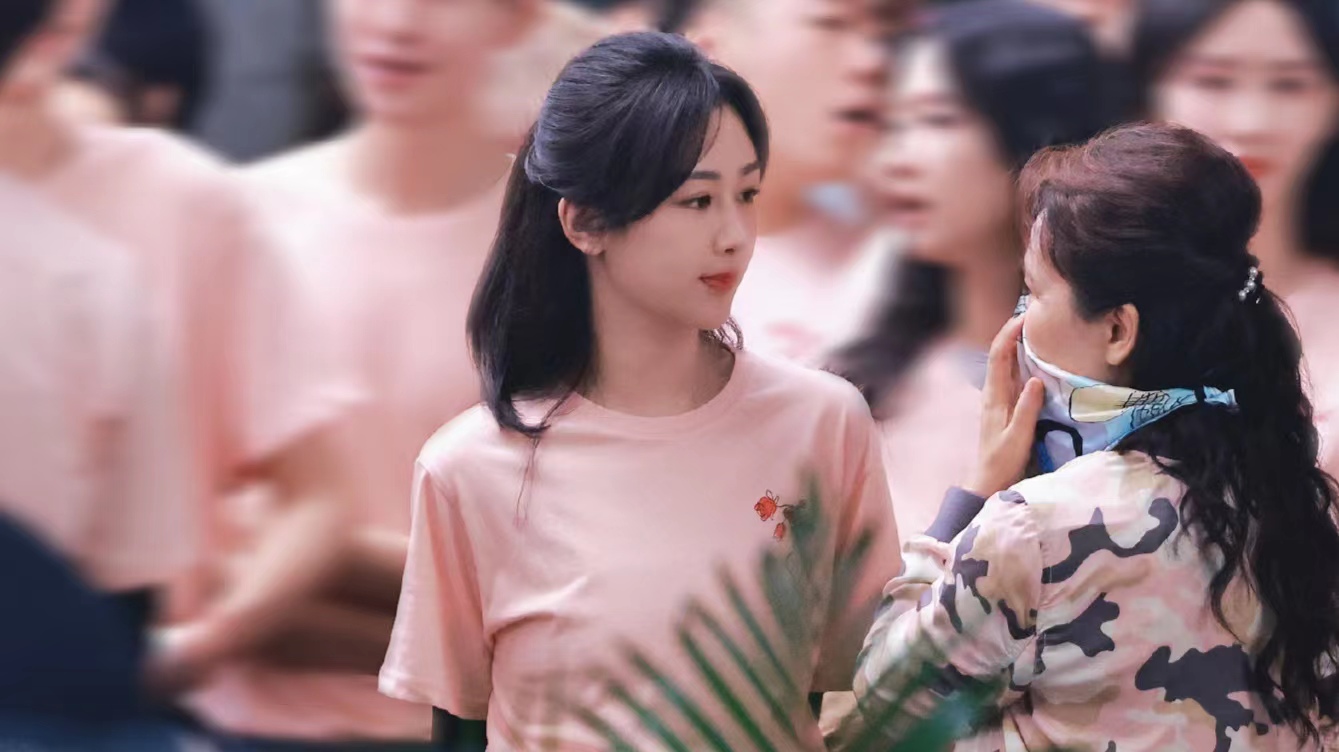 Yang Zi, Xu Kai, Cheng Huan Ji turned on the phone, love can heal ...