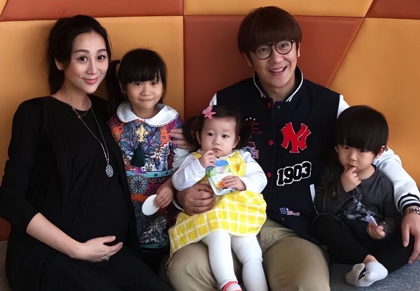 Hunan girl Jiang Lisha; married Chen Haomin and gave birth to 4 children in 5 years, I am not as ...
