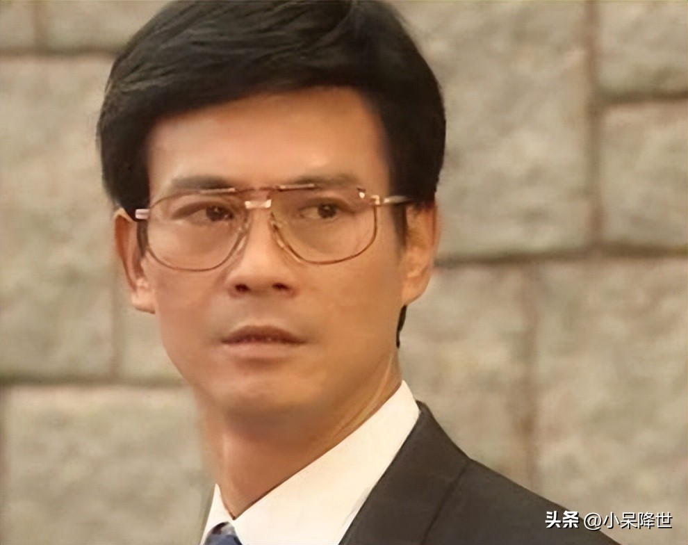 "The Great Era" Fang Ting fell in love with Ding Xiao crab, and the love across the sea of blood ...