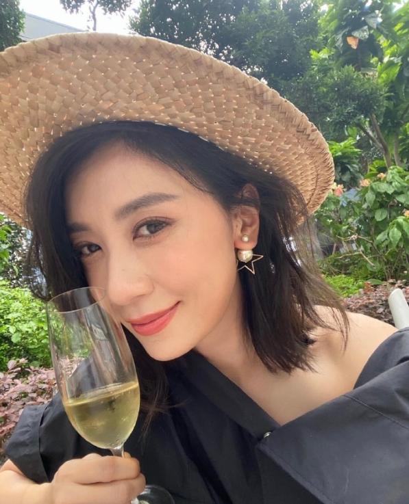 Alyssa Chia: She lost her father's life at the age of 19, broke up with ...