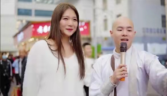 Why does Sichuan Yuze shave his head to play the street sings and sing ...