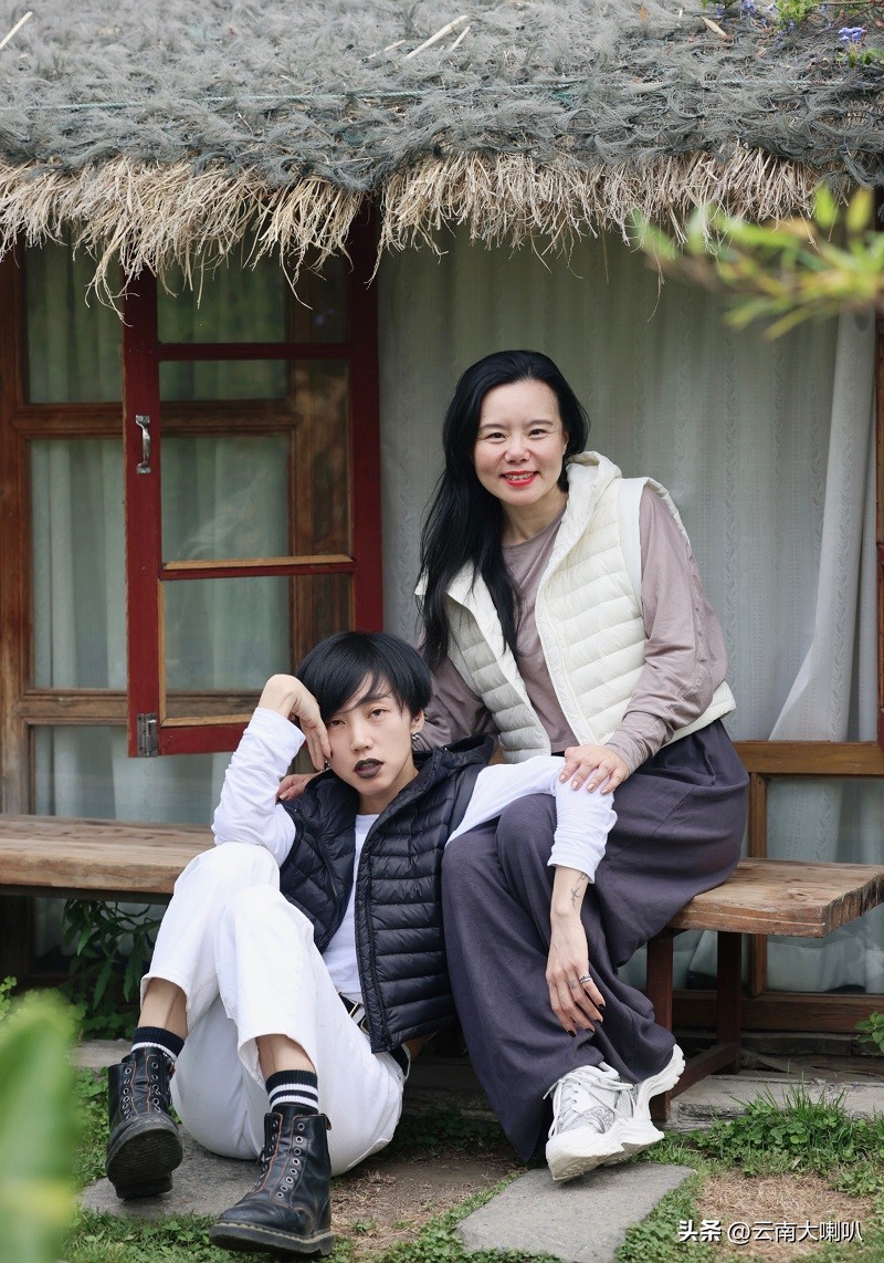 Sister Lang Gong Linna took Xie Xin back to Dali, and netizens gave ...