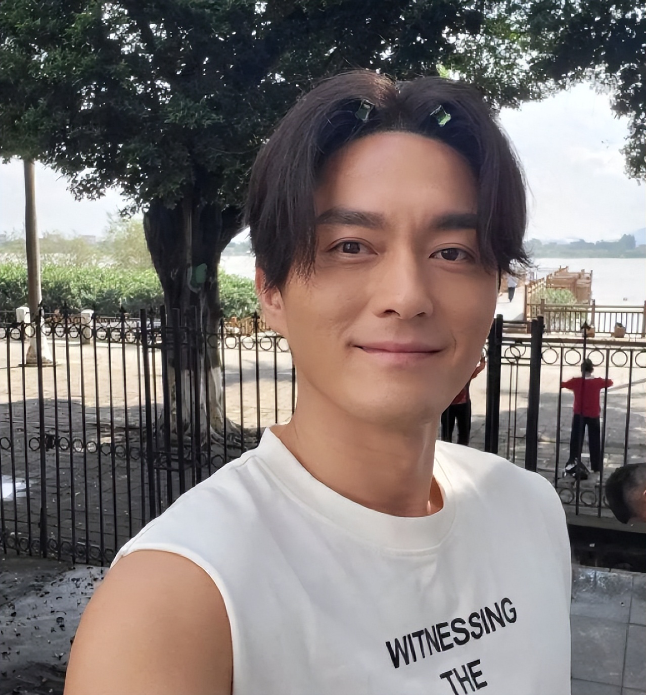 TVB rich second-generation actress Zhuang Siming posted AI wedding ...