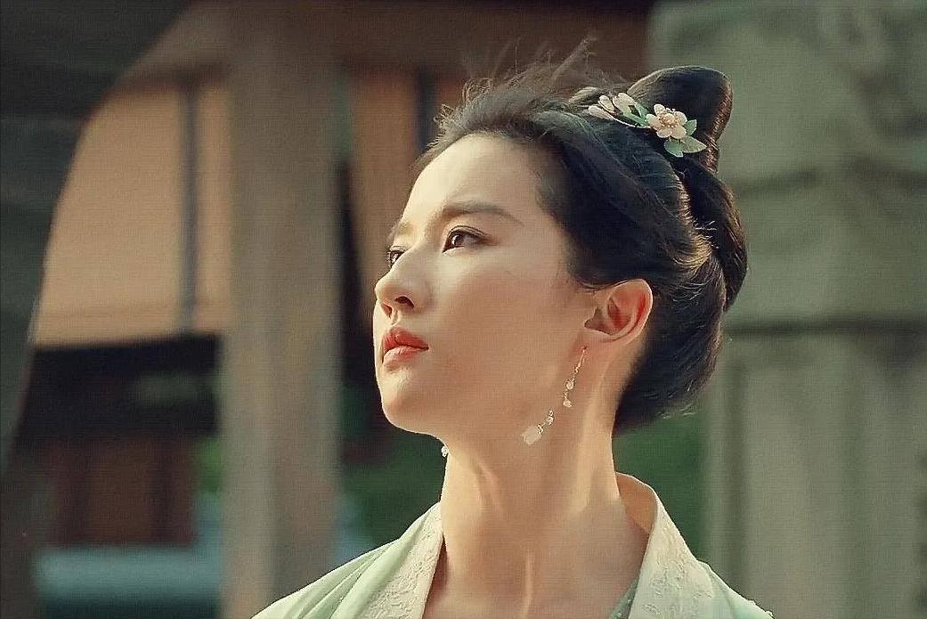 Liu Yifei's mother Liu Xiaoli: Two married and two divorced, single so ...