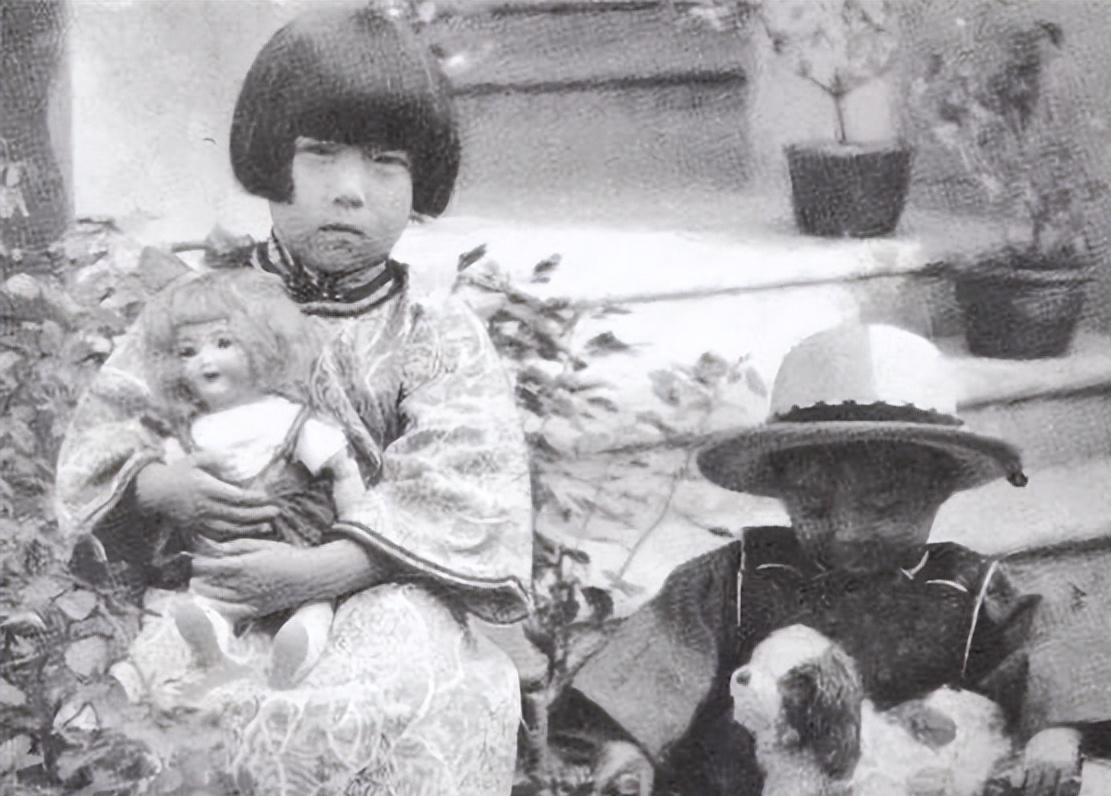 Zhang Ailing was tragic in her later years. She moved 180 times in 3 ...