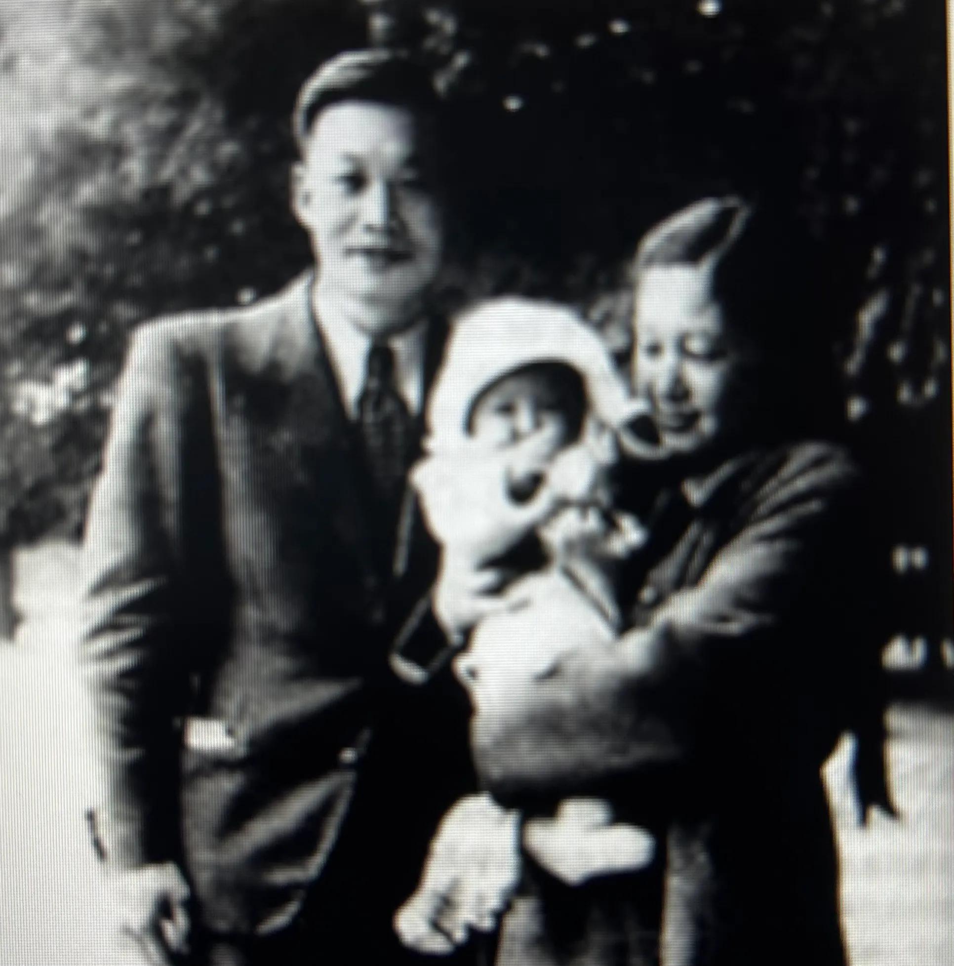 The family and children of "China's Curies" Qian Sanqiang and He Zehui ...
