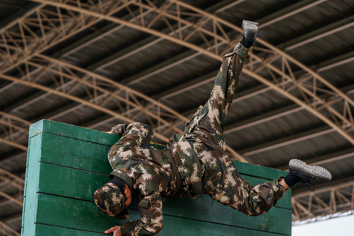 Defeat the 400-meter obstacle, the old and new PK releases "the power ...