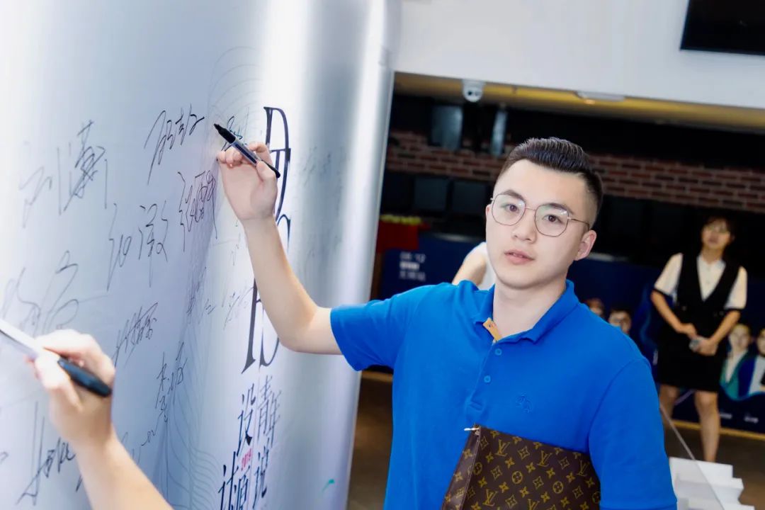 Kevin Gu: From Beautiful Design to Right Design - iNEWS