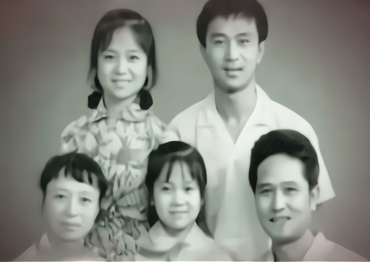 The famous actress Liu Lili has a happy family, but she still has to ...