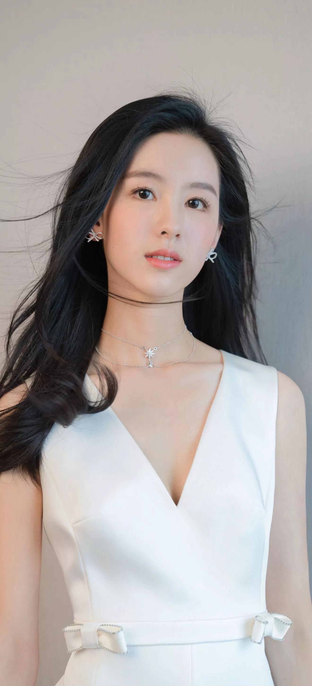 Pure, Elegant, Sexy and Charming——Chen Duling - iMedia