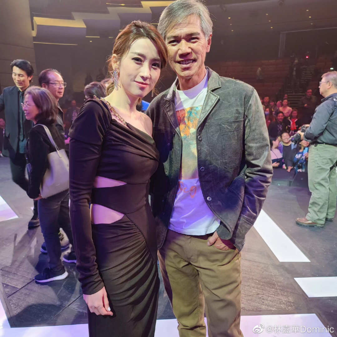 TVB's talented Huadan has gained a lot from her stage appearance in Canada! Gathered with Zhong ...