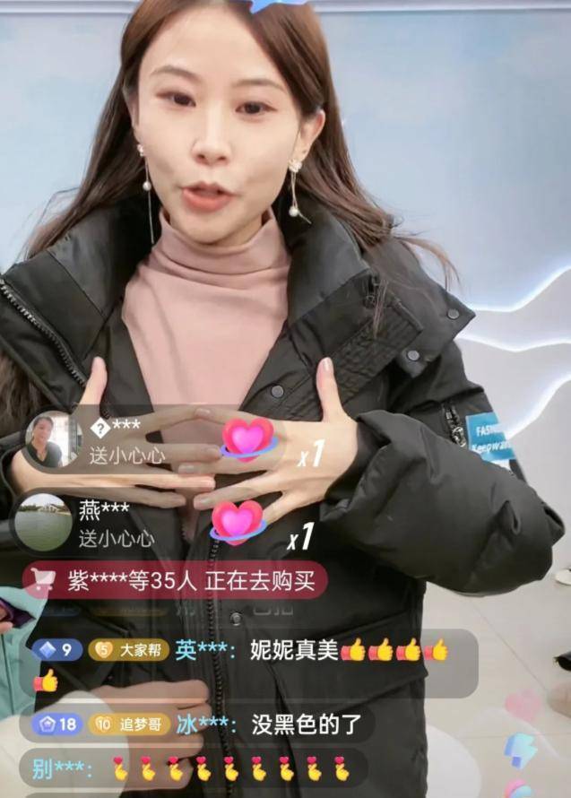 Intellectual elegance!Xu Jia Nini live broadcast to fulfill her promise to sing for everyone ...