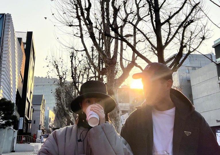 Yang Youning and Amei traveled to Seoul, the koala hugged his beloved ...