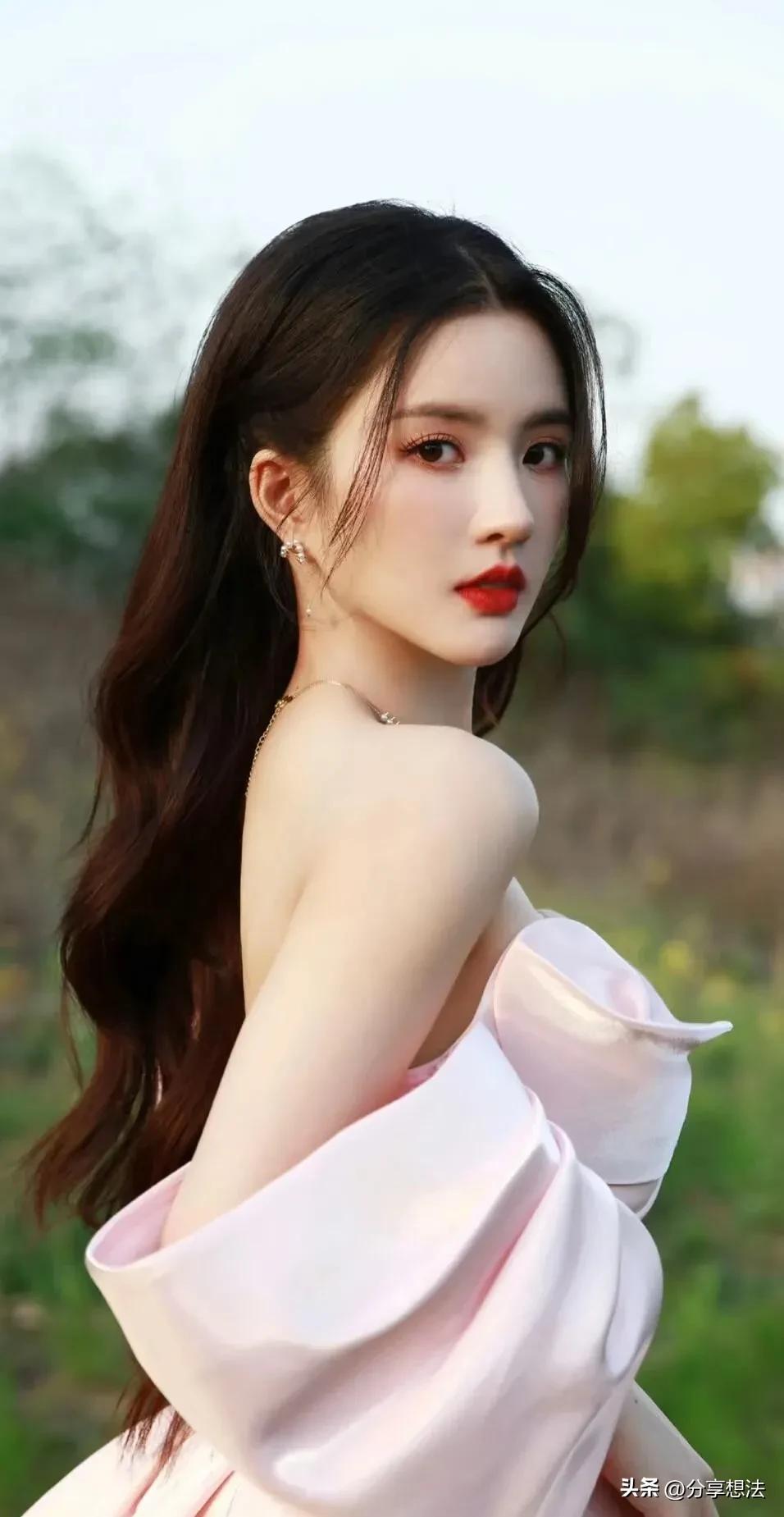 Liu Xiening star wallpaper! - iNEWS