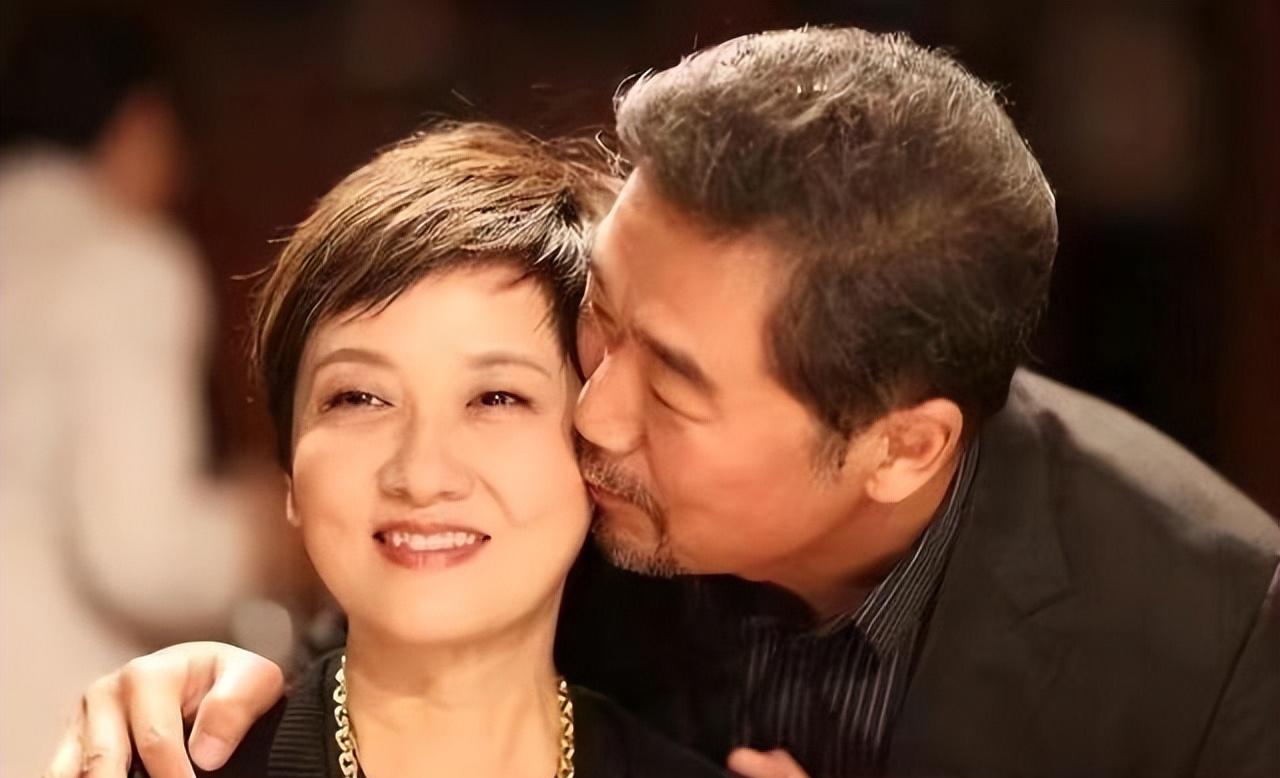 The crazy mistress is 66 years old and her marriage is in name only! Deng Jie suddenly appears ...