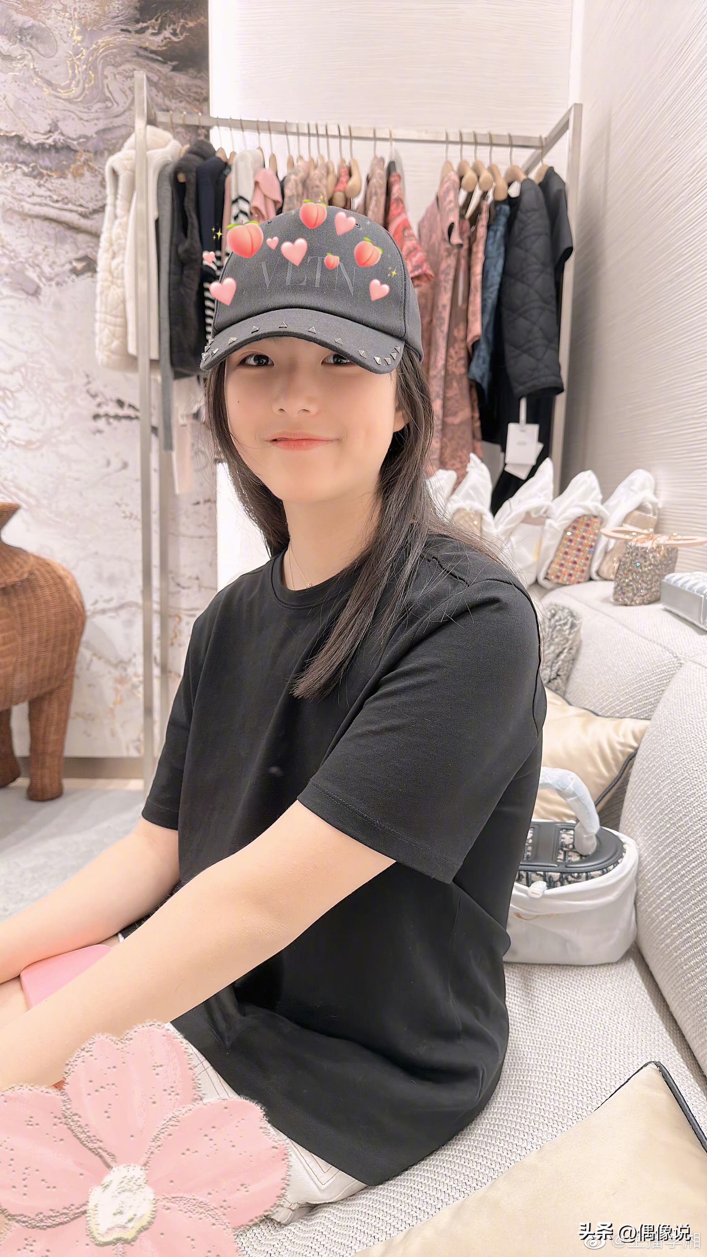 Li Xiang wishes her daughter a happy Children's Day, Wang Shiling eats ...