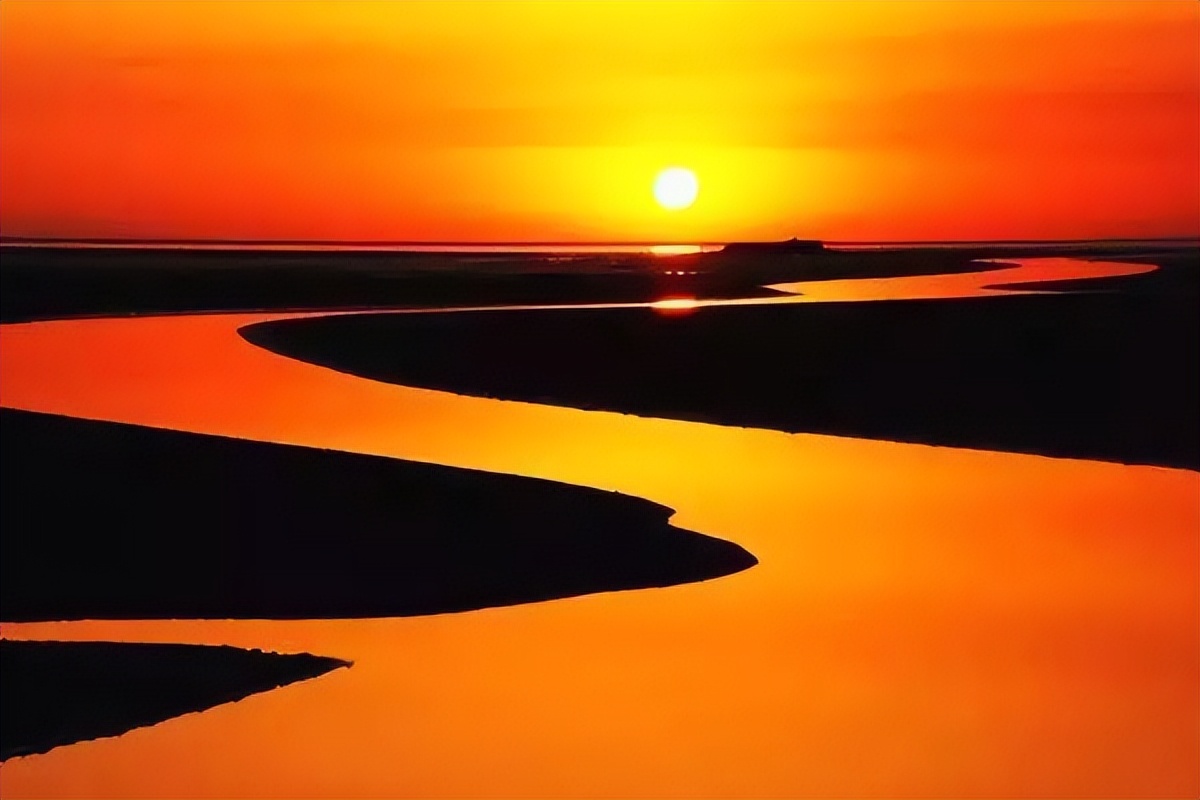 "The First Bend of Nine Songs of the Yellow River" "Beautiful Looking ...