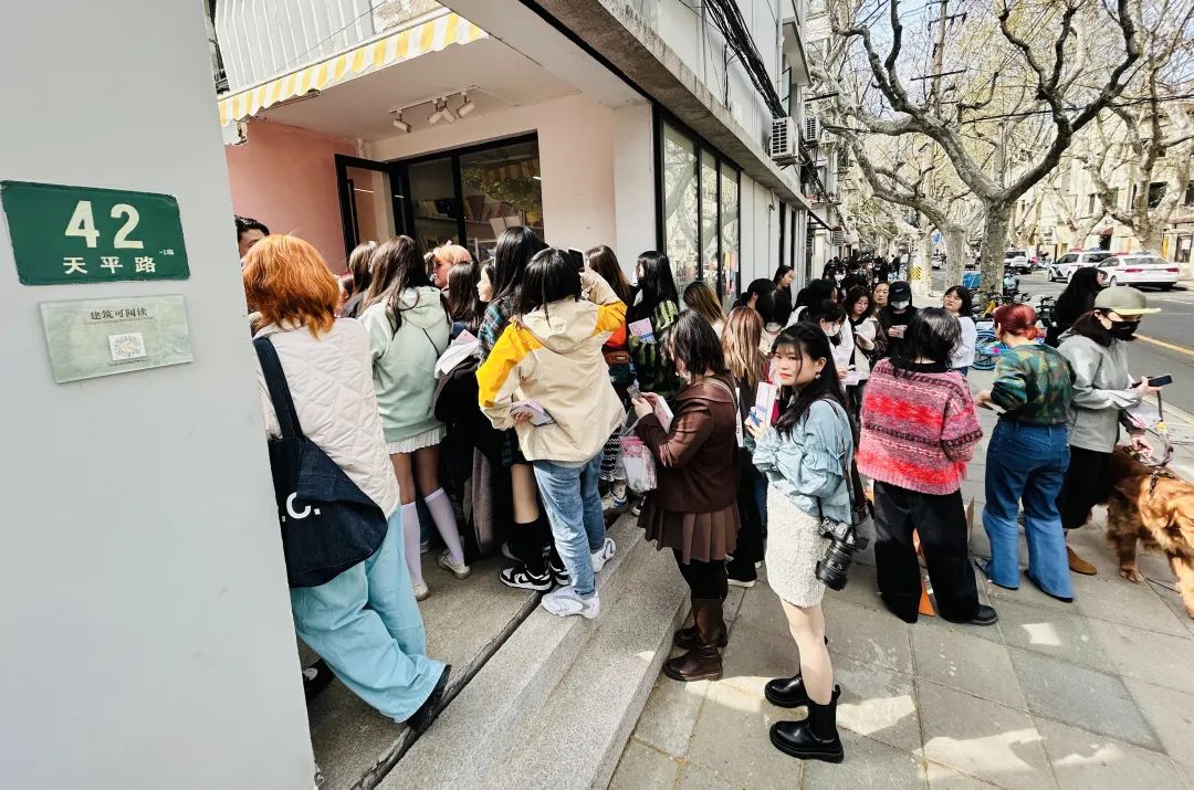 Is this shop on Tianping Road very popular? Here comes the reason! - iNEWS