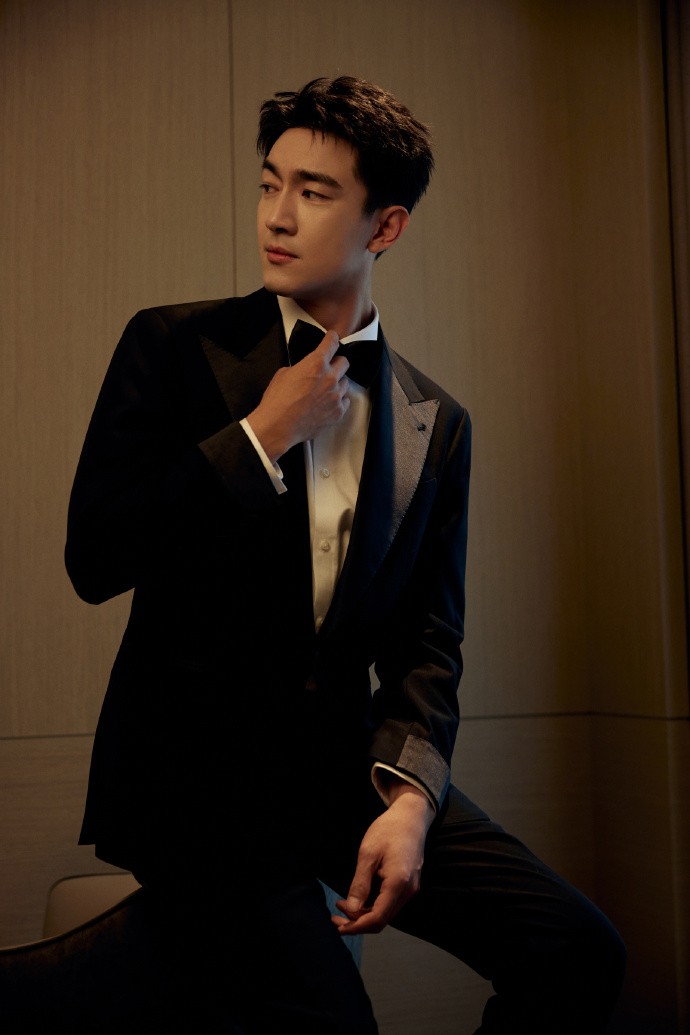 Lin Gengxin's "The Story of Roses" plays husband and wife with Liu ...