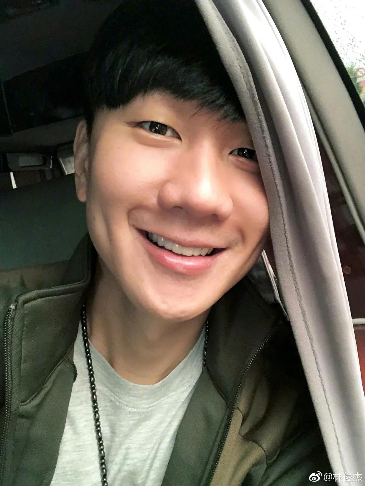 Lin Junjie's love history, changing girlfriends is like a revolving ...