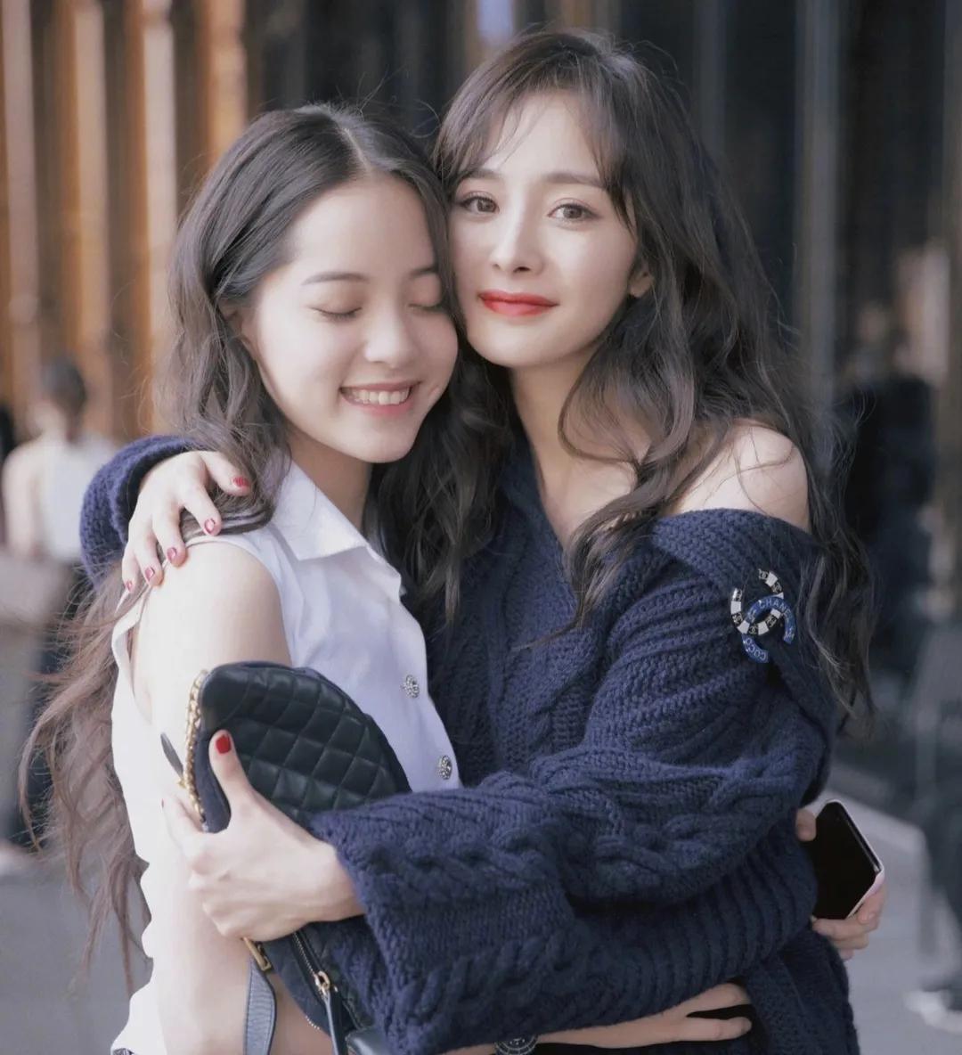 Why is Yang Mi so popular? He is very good with baby, Shi Shi, Ni Ni ...