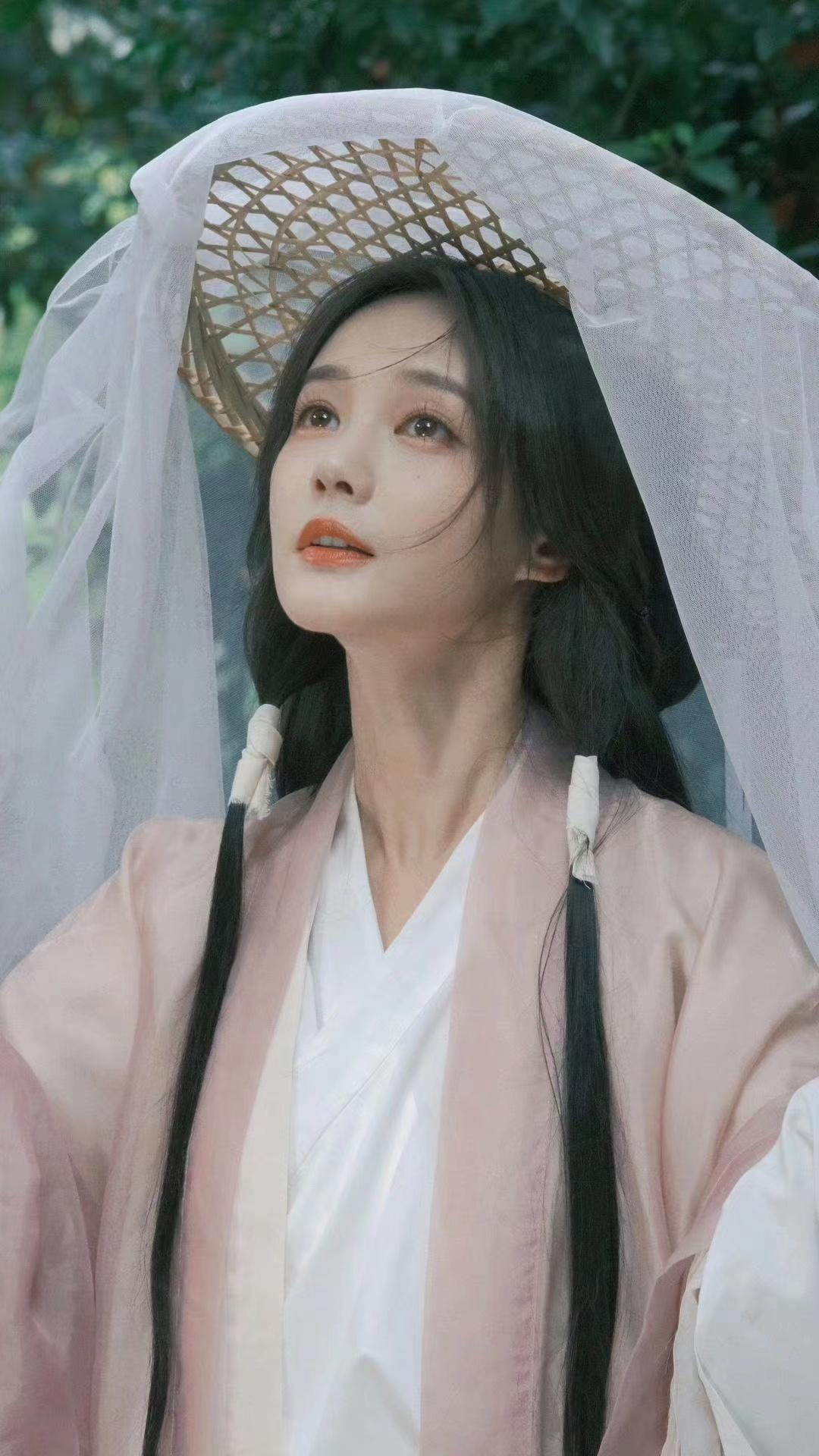 Li Yitong dressed in Wei Jin Hanfu is cold and high-end, netizen: the ...