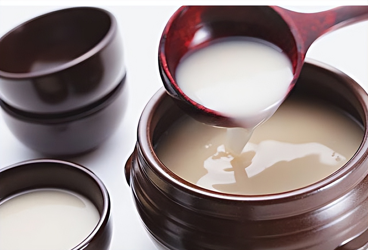 Homemade rice wine, it would be wrong to sprinkle the glutinous rice ...