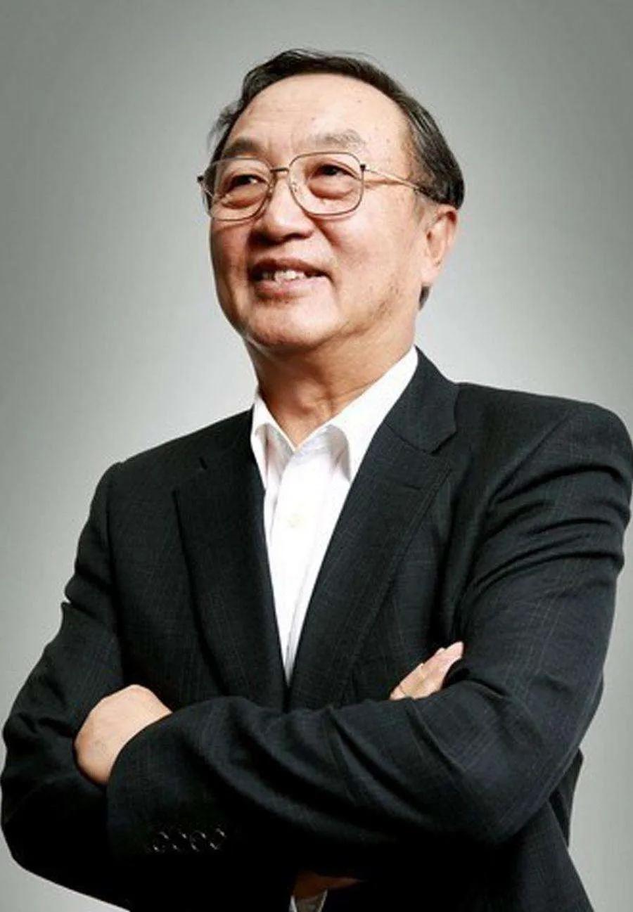 Founder of a listed company with an annual salary of 100 million in ...