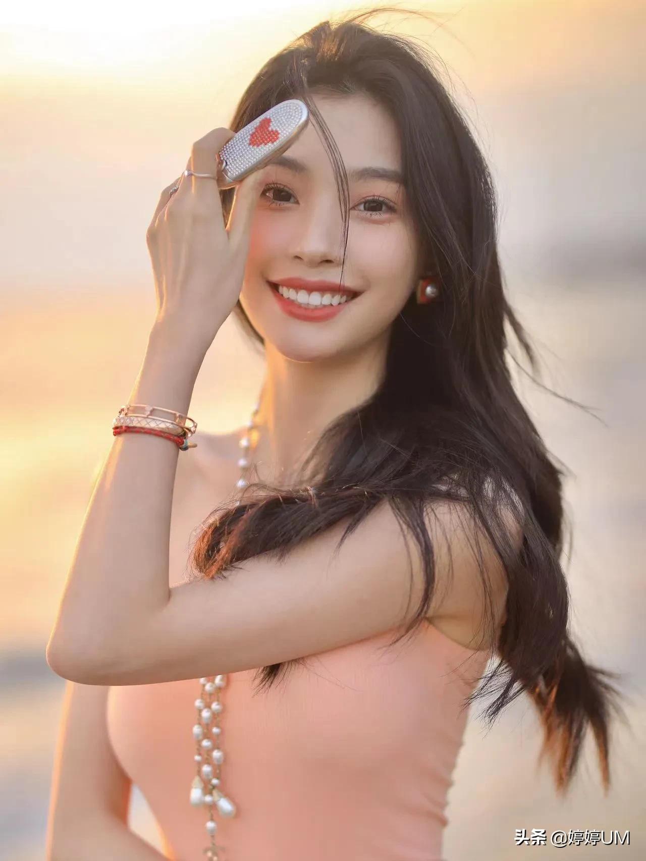 Yi Mengling's wallpaper collection - iNEWS