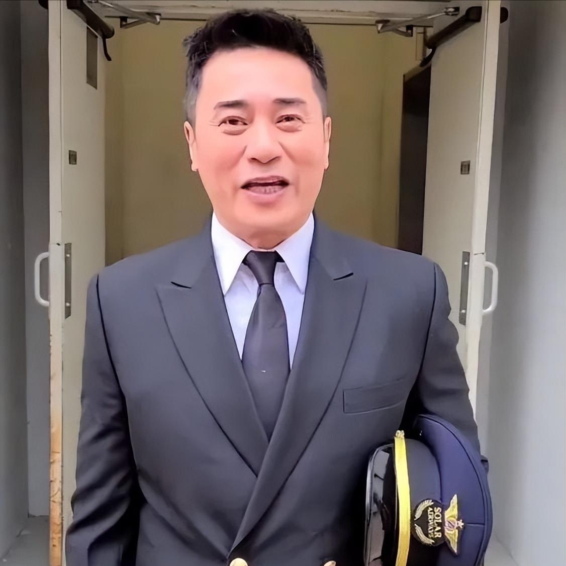 TVB's old drama was broadcast three times in one night, and he bluntly ...