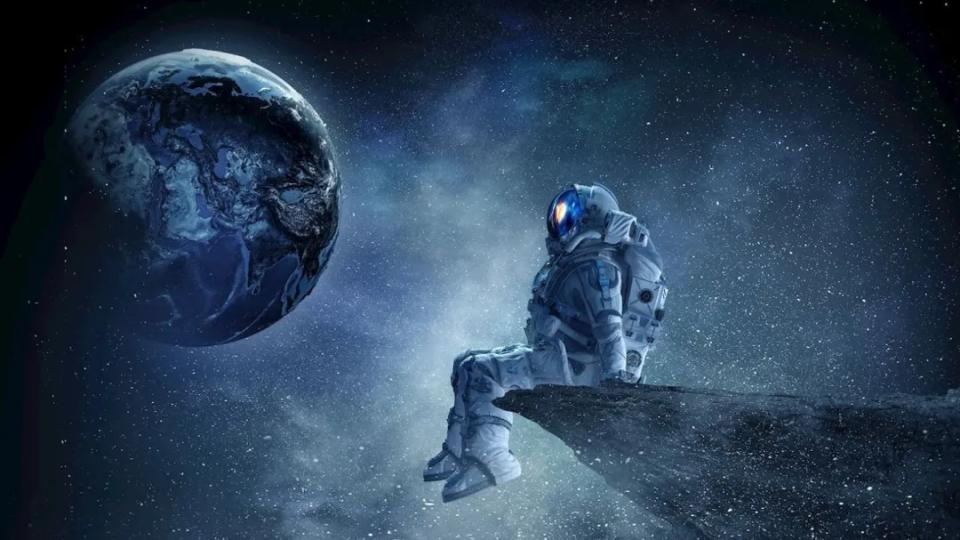 Why do astronauts feel scared when looking at the earth from the moon ...