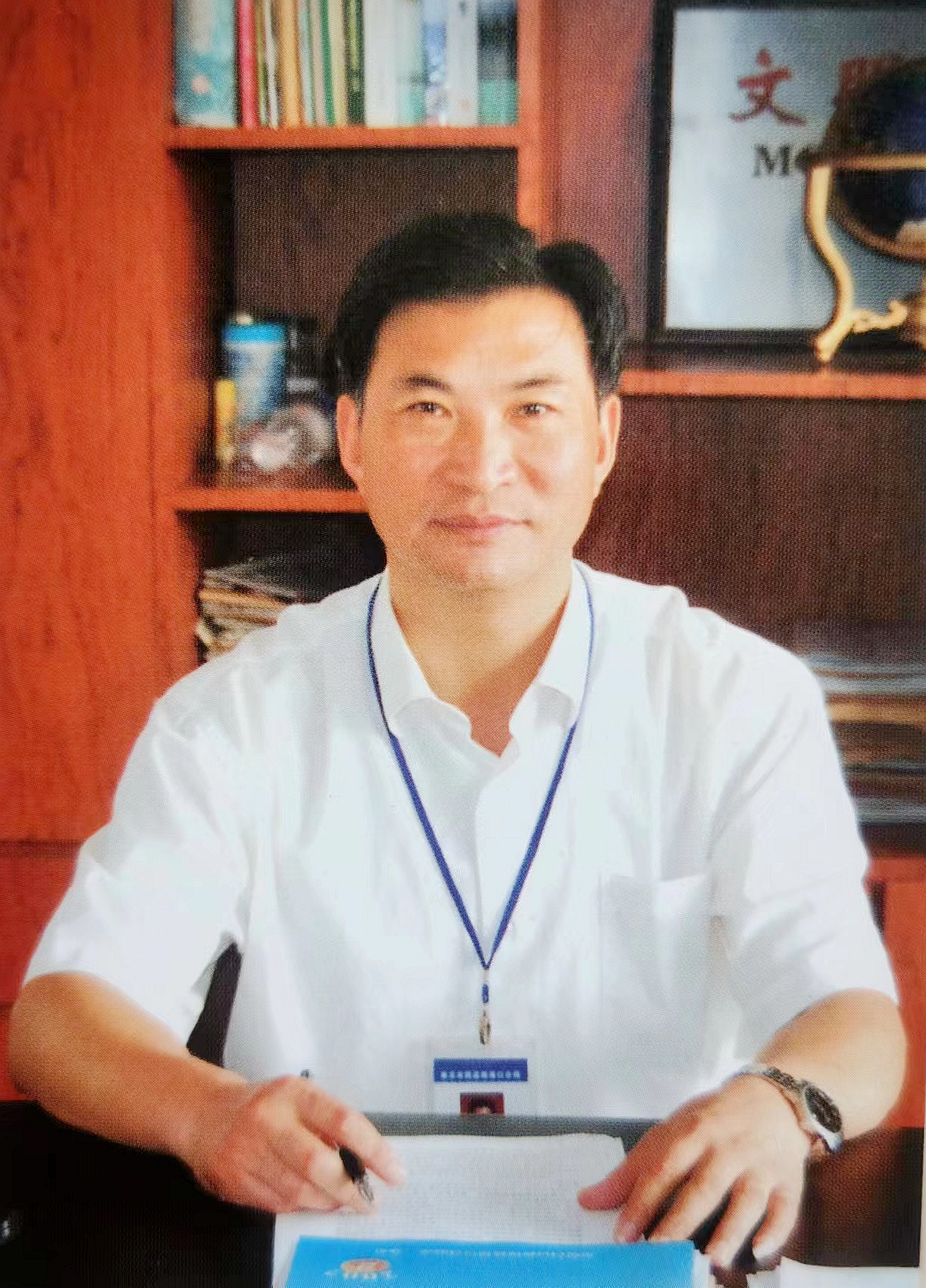 His calligraphy is like his work, very composed and smooth, neither ...