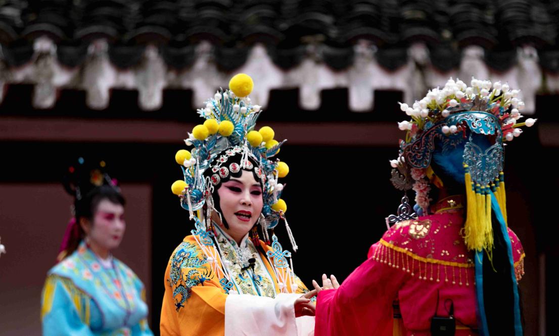 The Charm of Traditional Opera: How to Appreciate the Ancient and ...