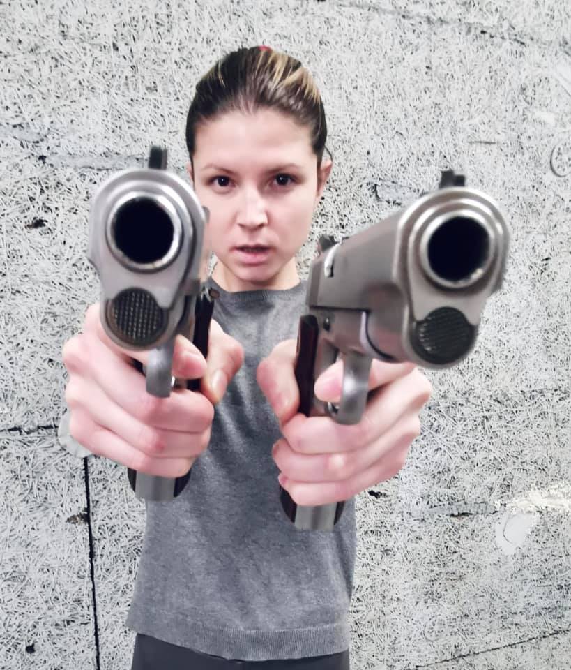 Gina Gerson (Gina Gerson) slender body and great energy under the perfect face - iNEWS