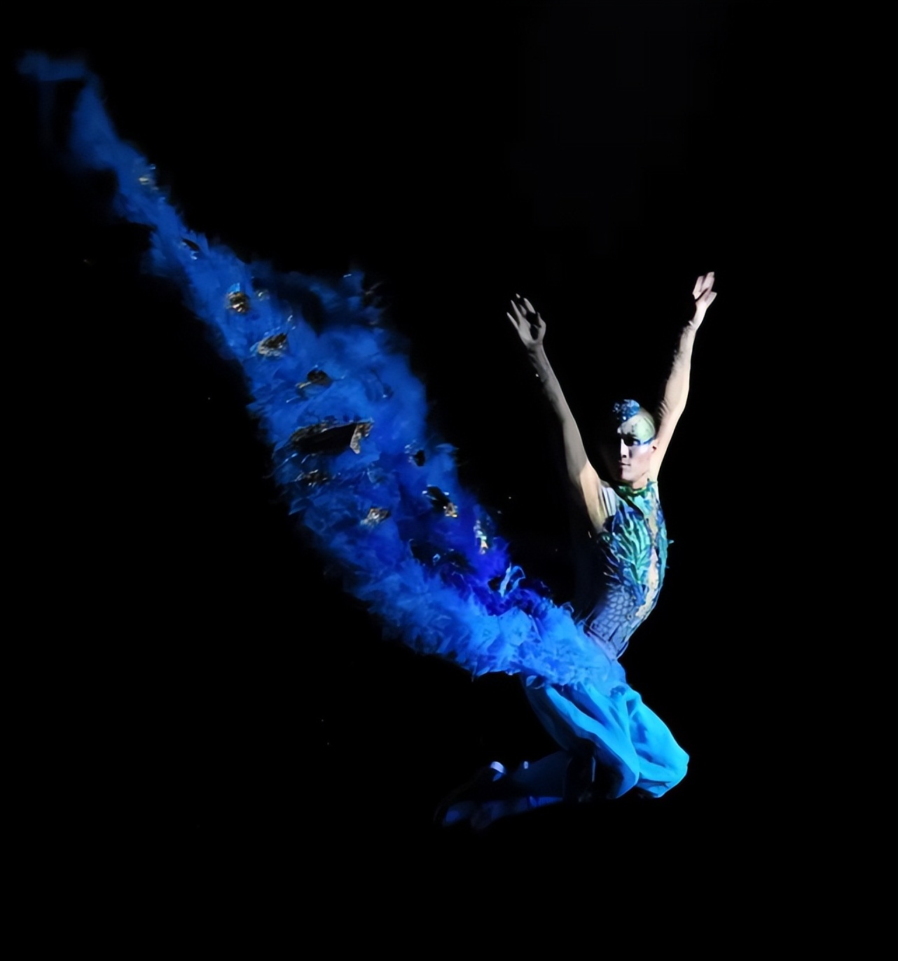 Stay away from depression, may you still dance smartly in heaven - iNEWS