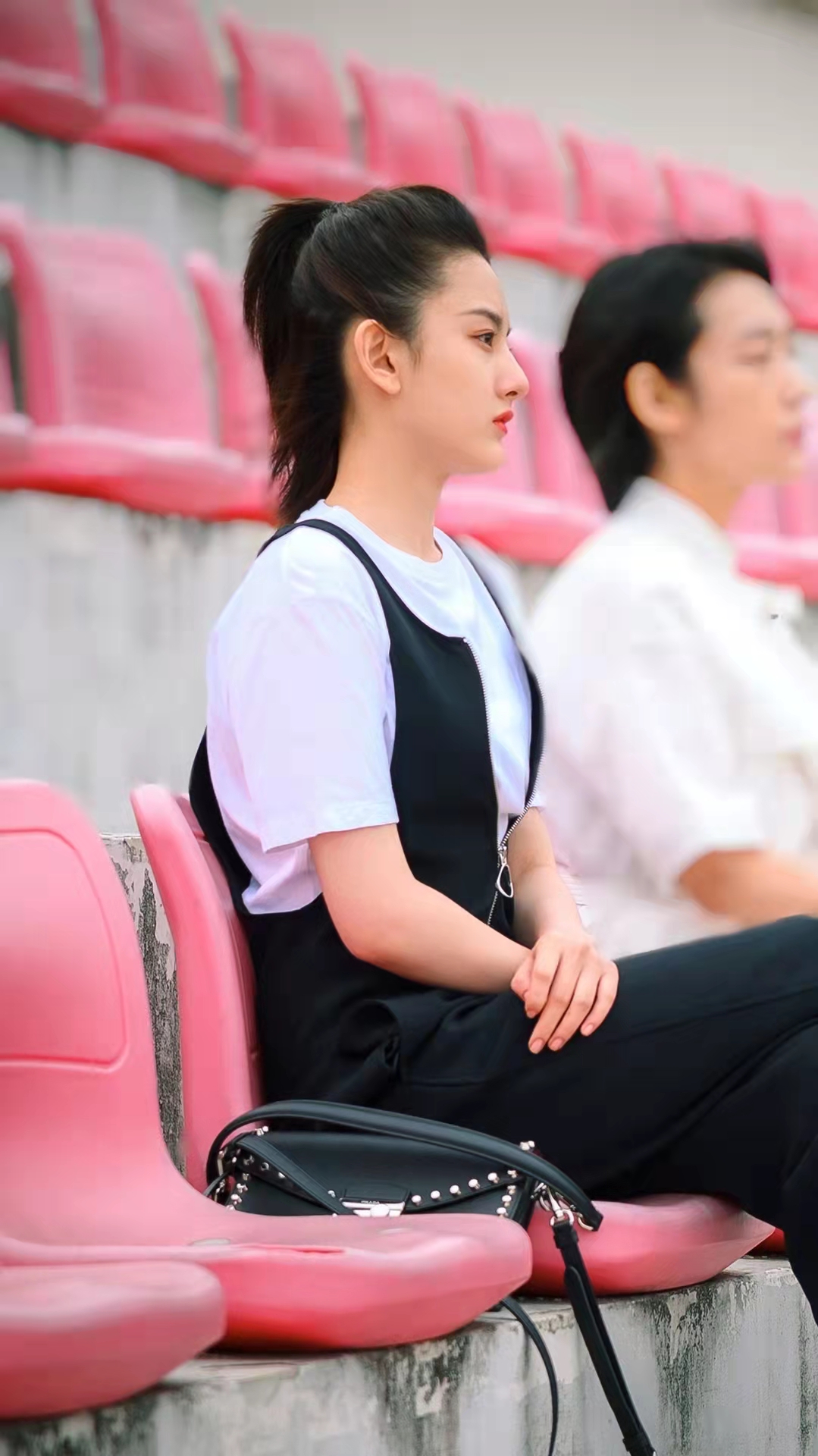 Li Na "dressed up" reconciles with friends Song Zuer posted a blog to ...