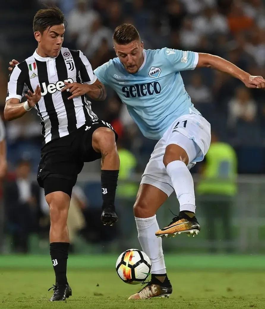 Juventus released the black third jersey with the inscription "until ...