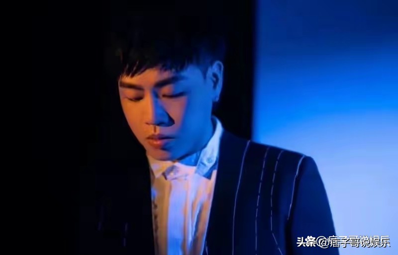 The entertainment industry collapsed again. After Li Yifeng, Hu Yanbin ...