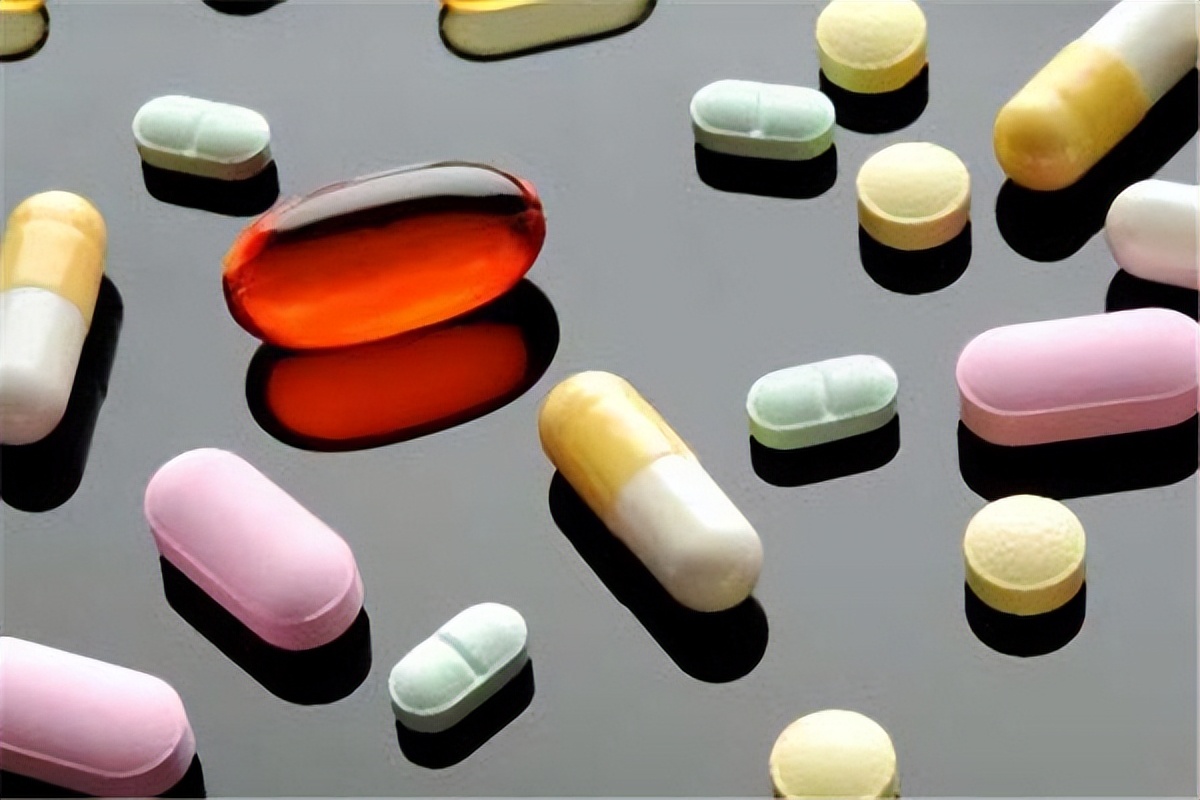 What advice does "Dr. Wang" recommend for gout patients to start uric ...