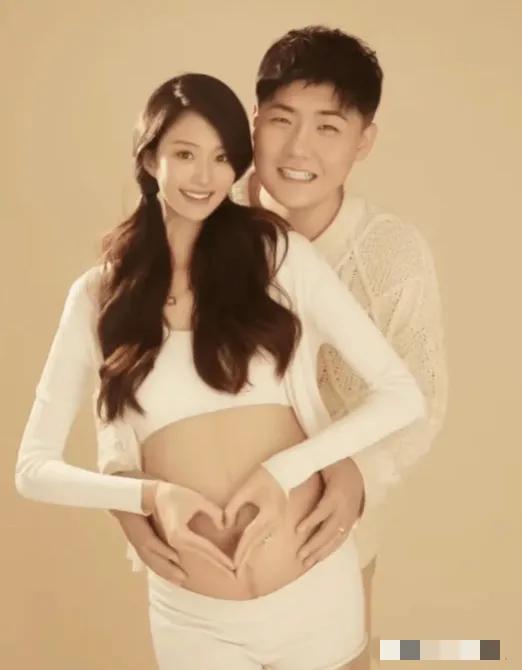Xu Mengdi posted pregnancy photos, and was said: the scale is large - iNEWS