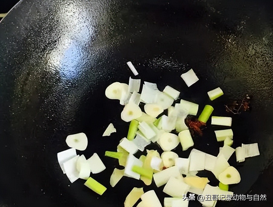 The home-cooked method of braised hairtail fish - iMedia