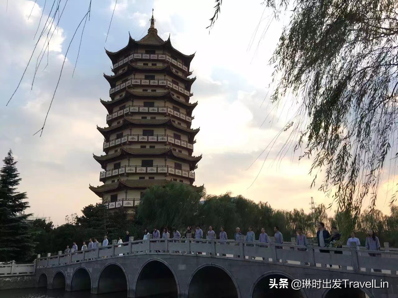 A must in Jiangdong: Taicang Haitian Temple - iNEWS