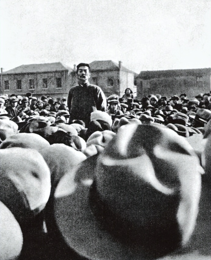 In 2012, Lu Xun met Yuan Shikai for the only time, and his two comments ...