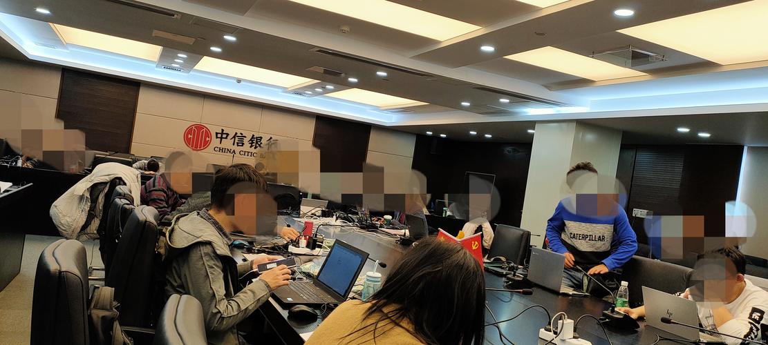 Is the end of bank programmers forced to be account managers? - iNEWS